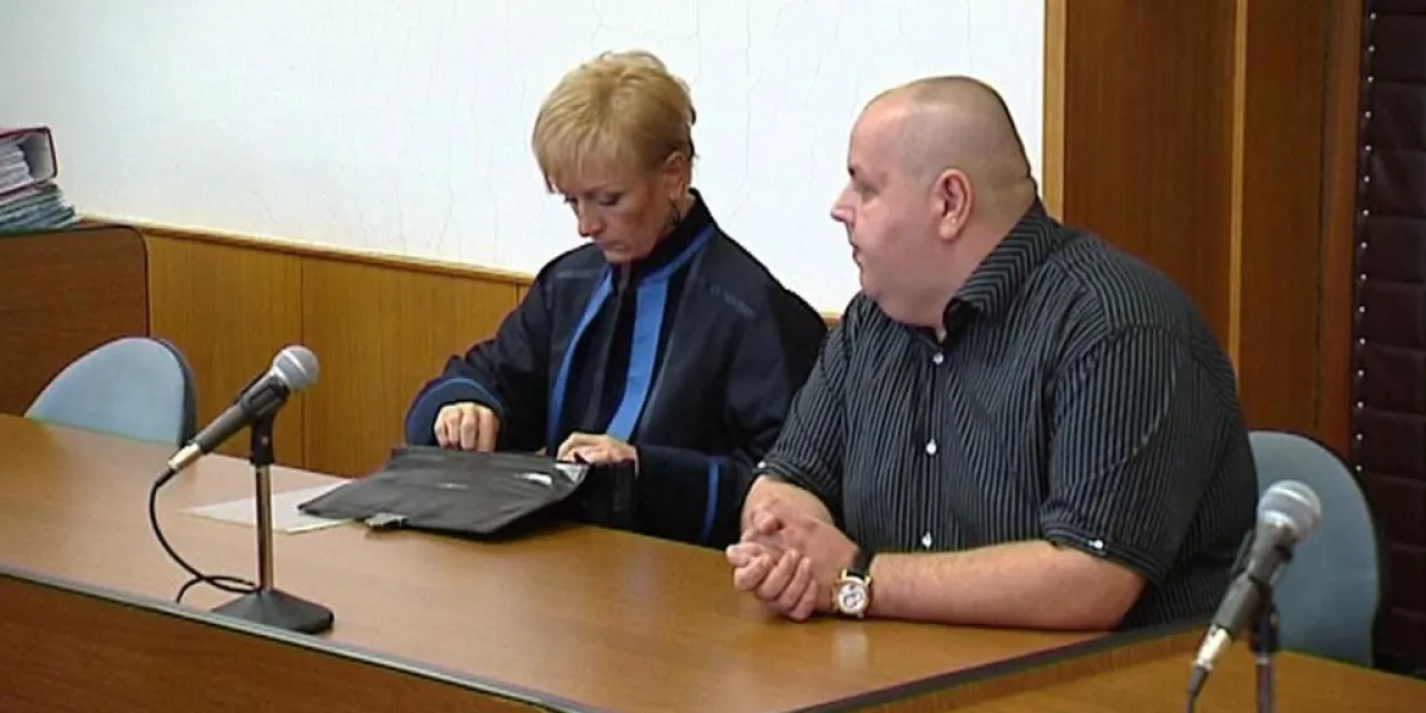 Manažeři zkrachovalé realitky Rekin půjdou do vězení — ČT24 — Česká ...