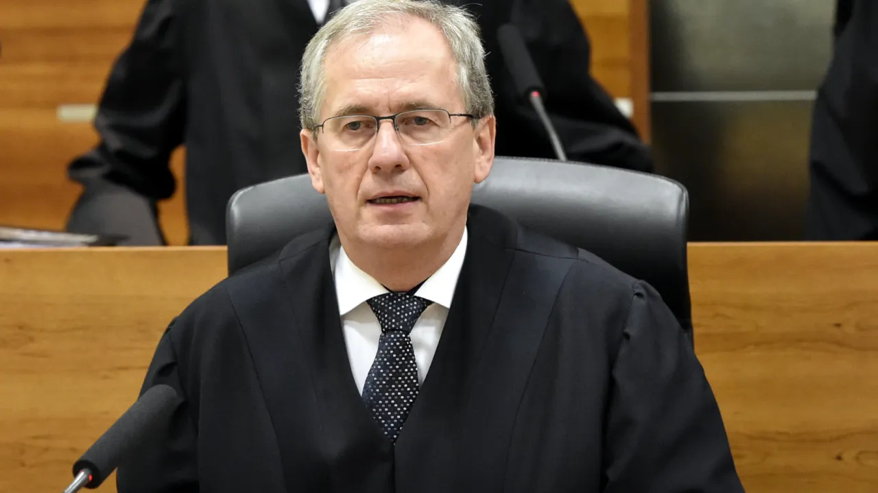 Baxa v reakci na spekulace o novém předsedovi Ústavního soudu varoval ...
