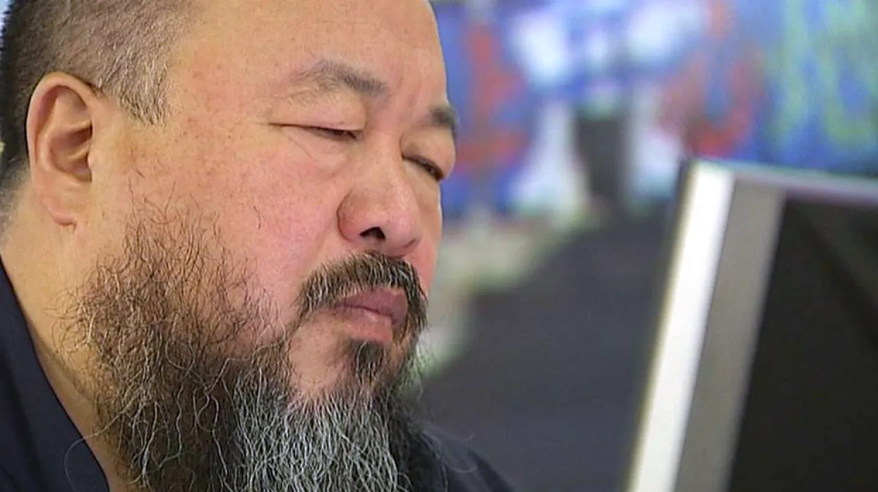 Aj Wej-wej se pustil do čínské vlády — ČT24 — Česká televize