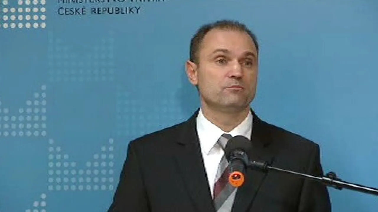 Policie nebude prošetřovat Langera kvůli jeho lobbingu — ČT24 — Česká ...