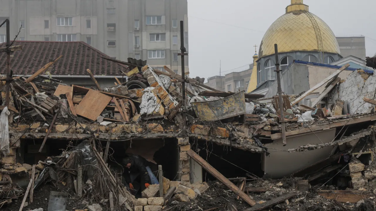 Rusko vyslalo proti Ukrajině skoro stovku dronů, útoky hlásí Dnipro, Oděsa i Mykolajiv — ČT24 ...