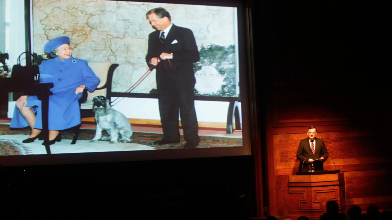 Na Havla vzpomínal v Londýně Nicholas Winton i princ Charles — ČT24 ...