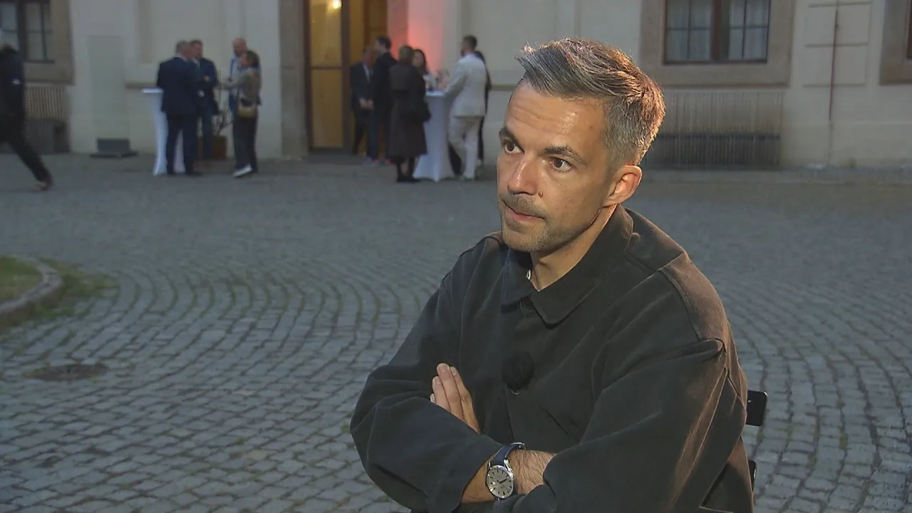 Gospodinov a Filipenko. Hosty Světa knihy spojuje svoboda — ČT24 ...