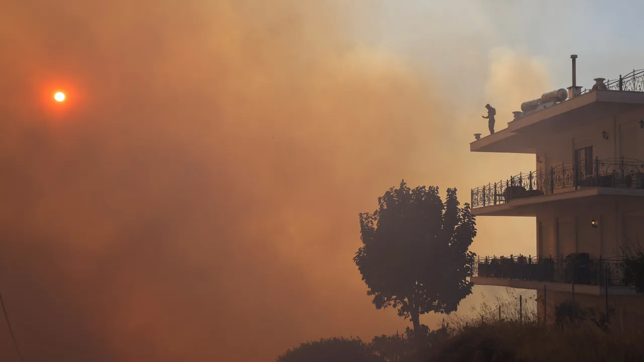 Jih Evropy spaluje Kerberos. V Katalánsku poprvé naměřili přes 45 ...