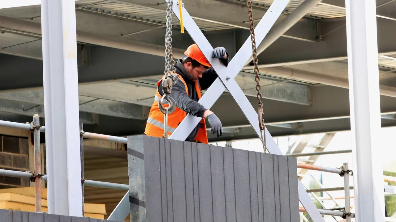 Nezaměstnaných ubylo, analytici ale před optimismem varují — ČT24 ...