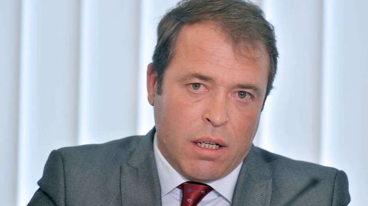 Čeští meteorologové mění vedení, do čela ČHMÚ nastupuje Mark Rieder ...