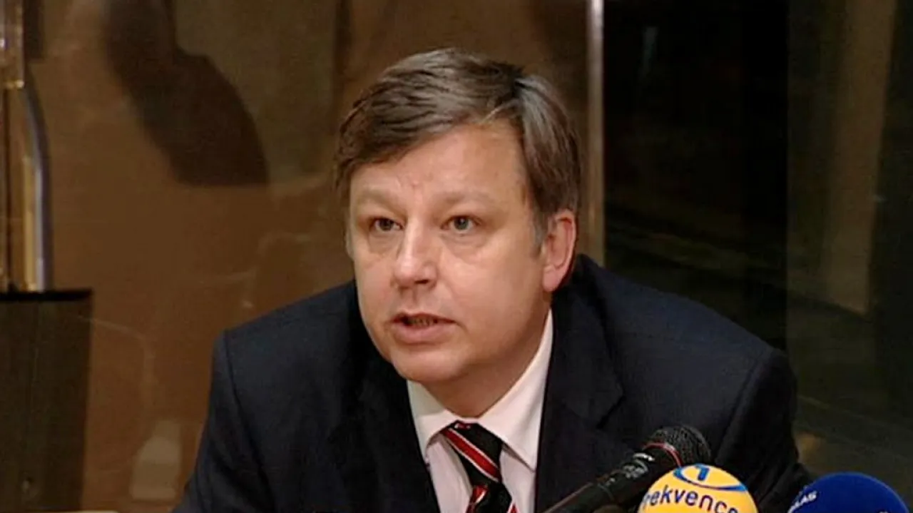 Cupka: Sportovní svazy si nechaly rozkrást majetek — ČT24 — Česká televize