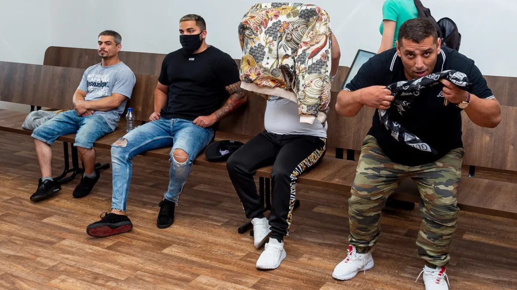 Případ napadení na koupališti v Dubí se vrací do Teplic, rozhodl ...