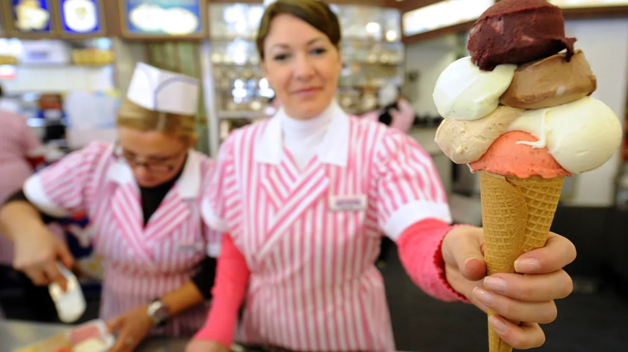 Poctivá zmrzlina téměř k nenalezení — ČT24 — Česká televize