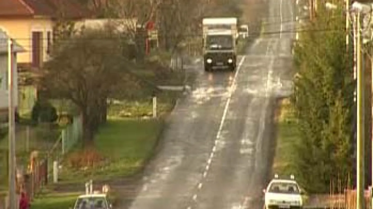 Silnice v ČR jsou sjízdné, D1 po nehodě průjezdná částečně — ČT24 ...