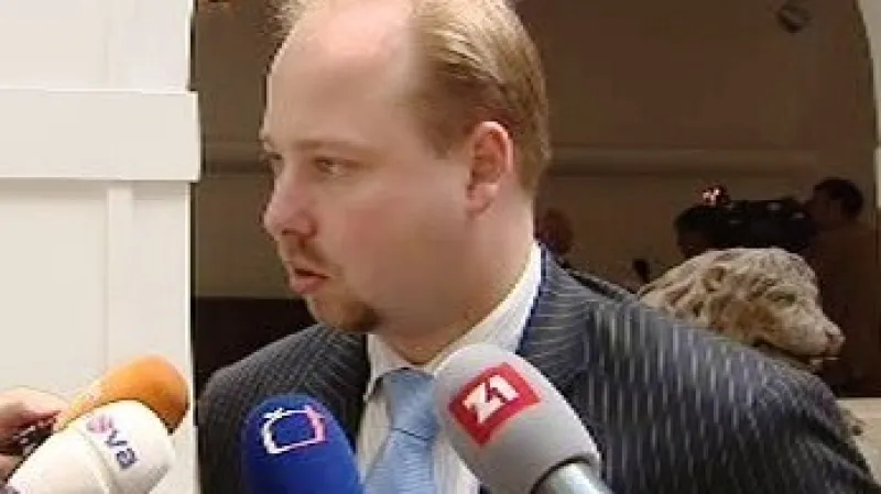 Obce dostanou víc času k rozhodování o akcích radikálů — ČT24 — Česká ...