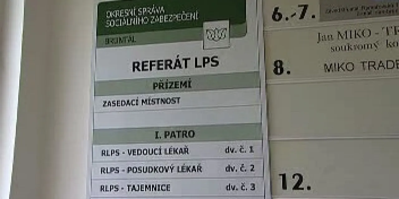 Nevidomý muž přišel o průkaz ZTP — ČT24 — Česká televize