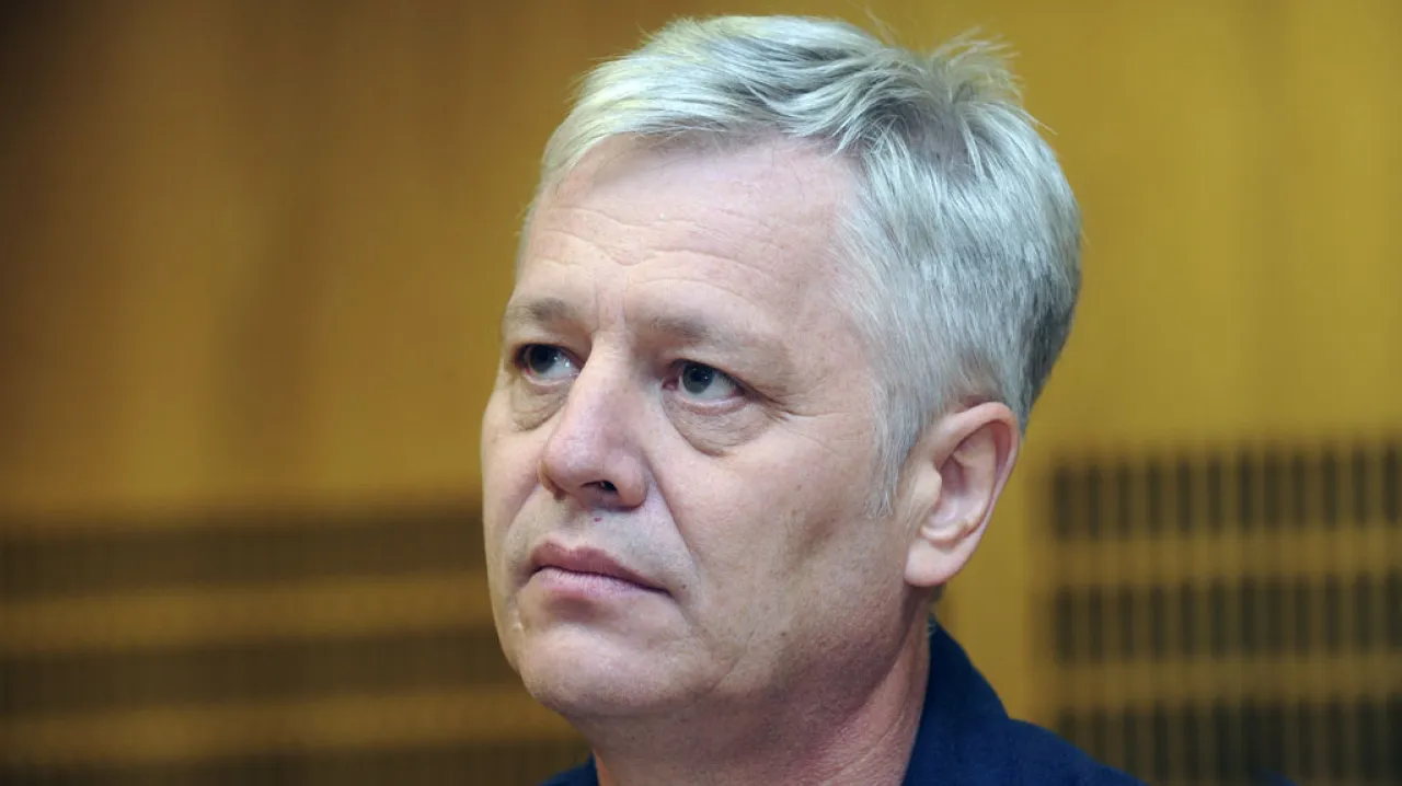 Smetka má nakročeno k propuštění, s další žádostí uspěl — ČT24 — Česká ...