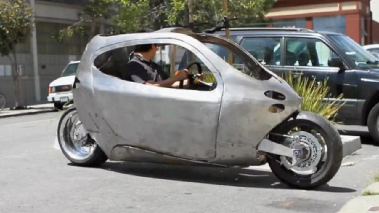 Gyroskopický motocykl má být alternativou k městským autům — ČT24 ...