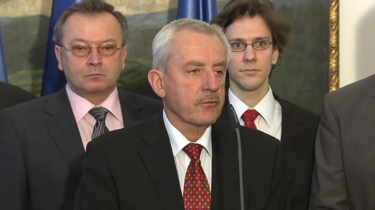 Heger projedná peníze lékařů s odbory i ČLK — ČT24 — Česká televize