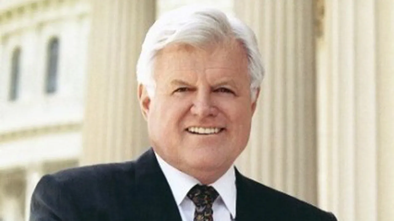 Američané dnes budou volit nástupce Kennedyho do Senátu — ČT24 — Česká ...