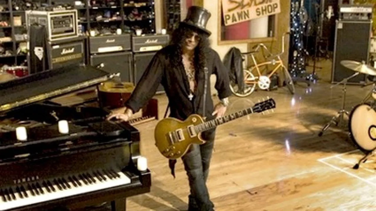 Slash Praze představí své sólové album — ČT24 — Česká televize