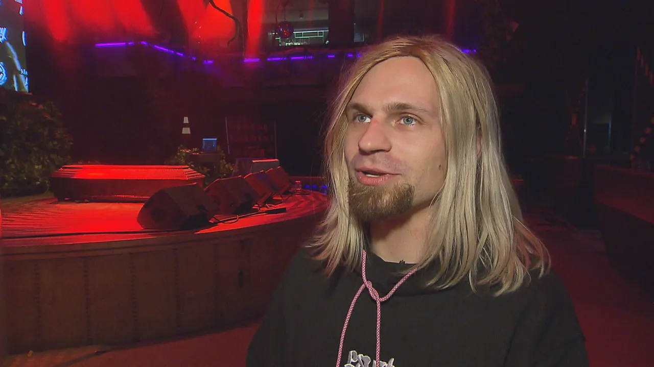 Na Spotify je metalový rapper Redzed nejposlouchanější, teď proráží do ...