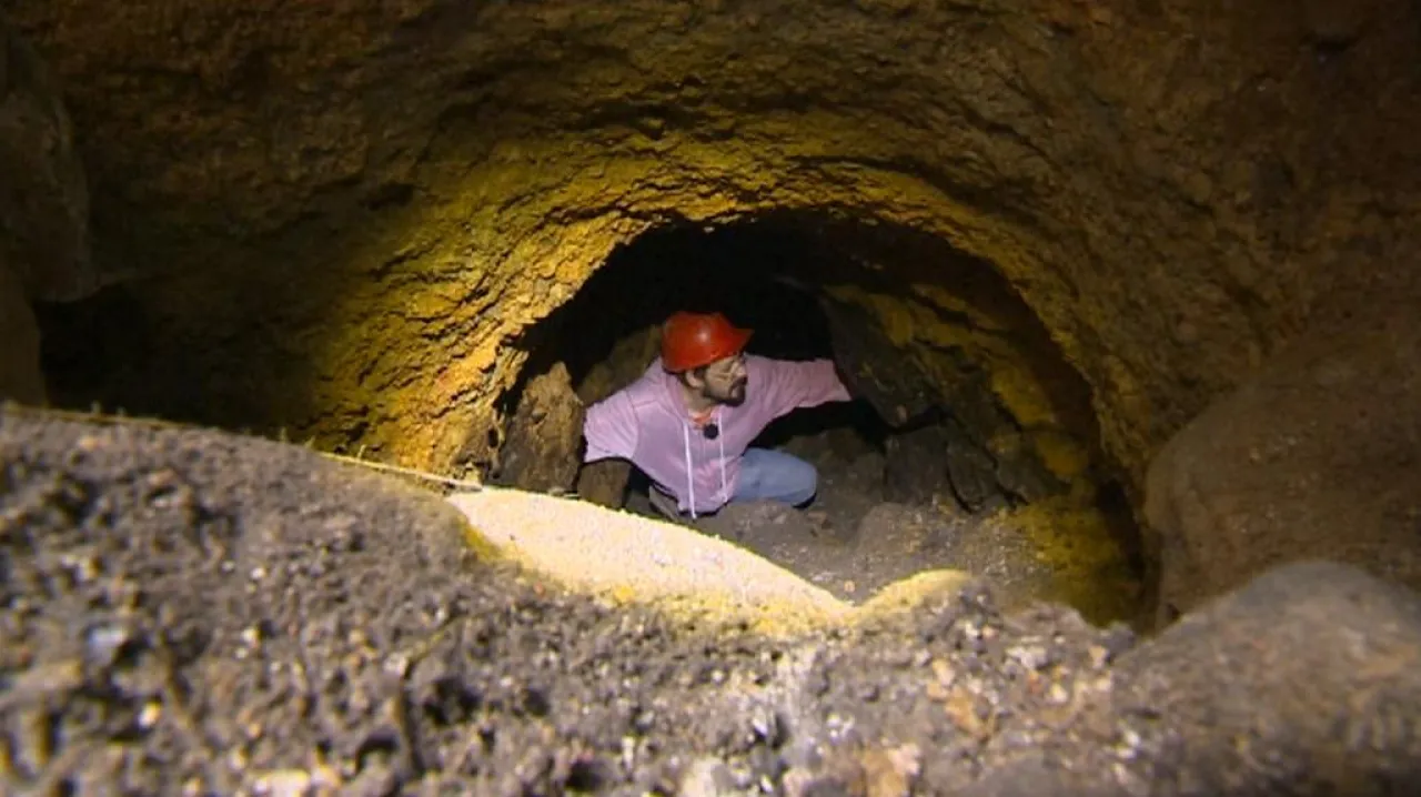 Podmáčená půda odkryla v Kadani 400 let staré sklepy — ČT24 — Česká ...