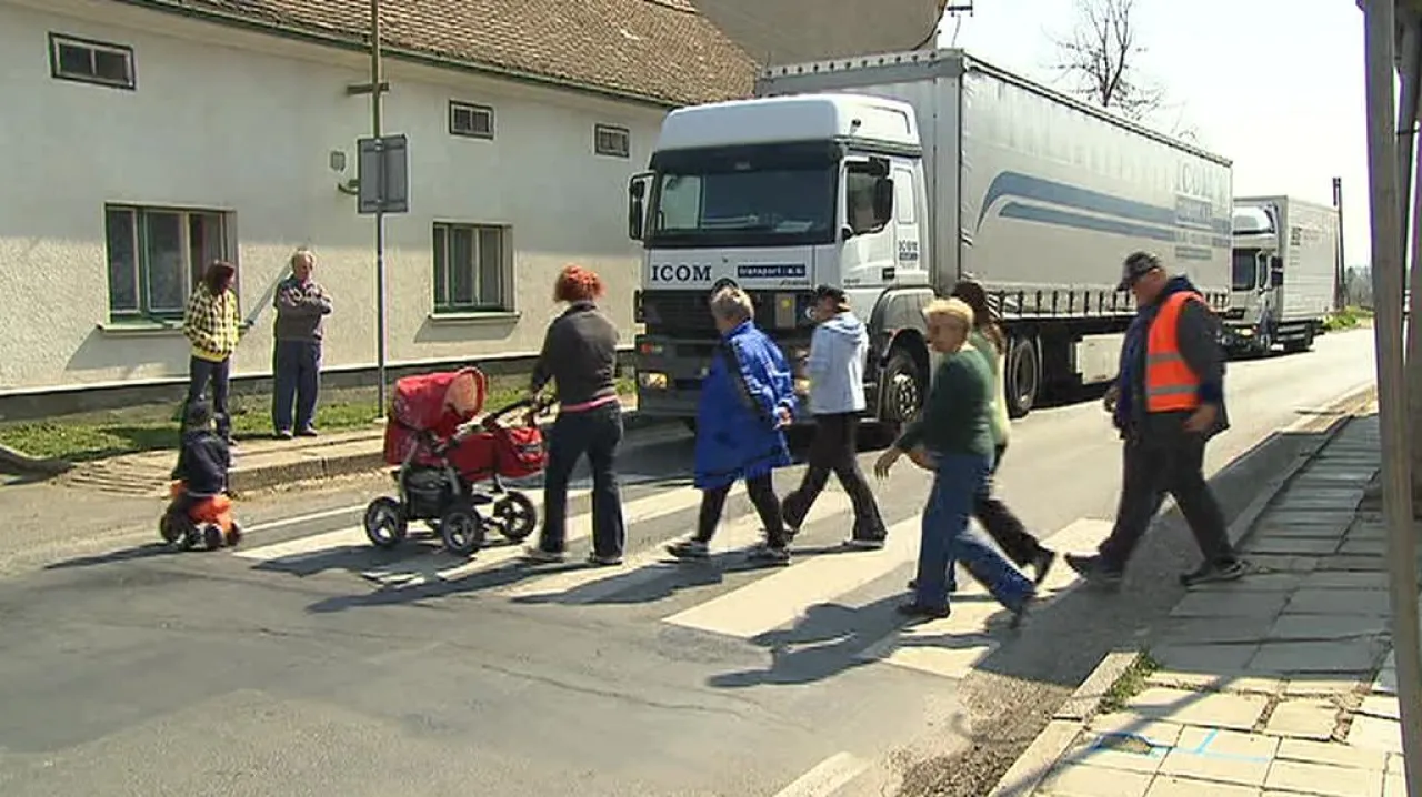 V Havlíčkově Brodě lidé blokovali dopravu — ČT24 — Česká televize