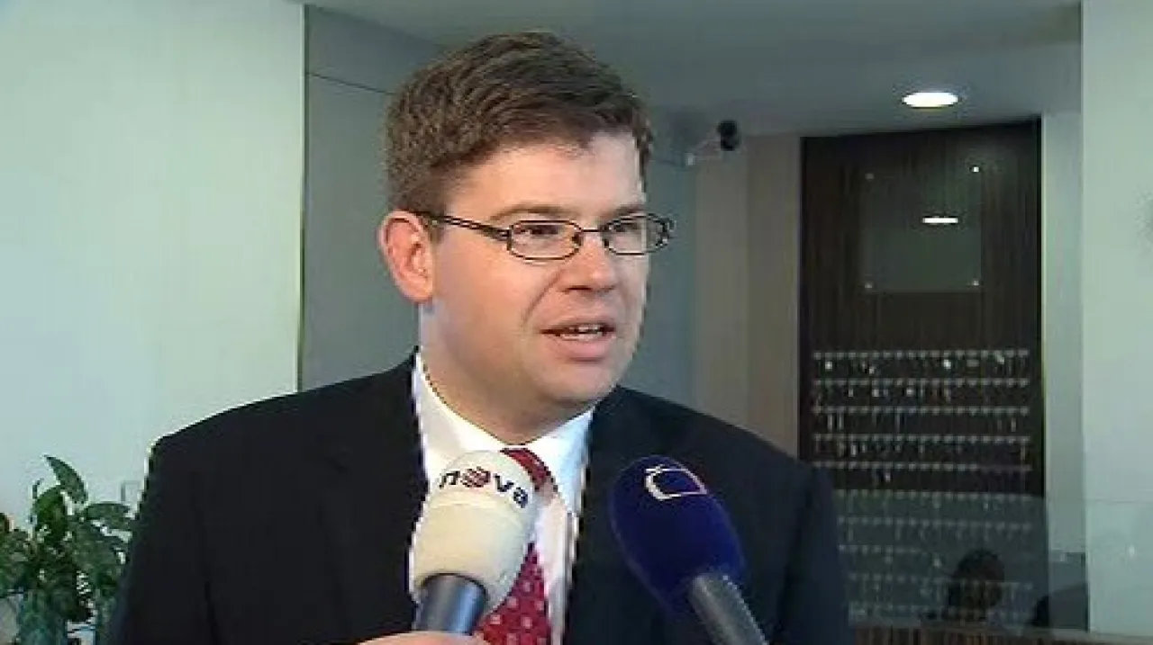 Vesecká zřejmě odejde do konce roku, nahradit ji má Zeman — ČT24 ...