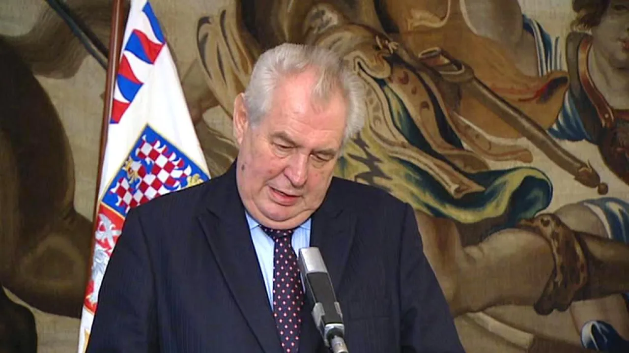 Demonstrace na Albertově byla ostuda, míní Zeman — ČT24 — Česká televize