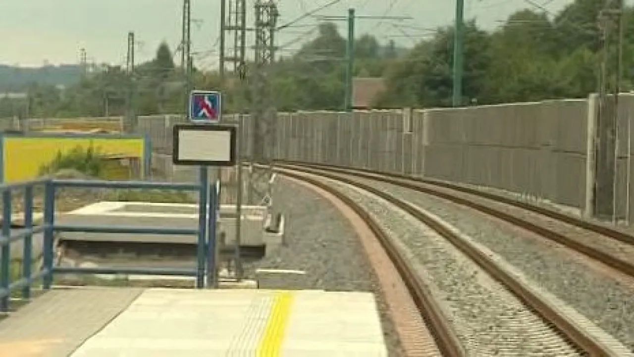 Bártův slib: Do tří let vlakem z Prahy do Plzně za 70 minut — ČT24 — Česká televize