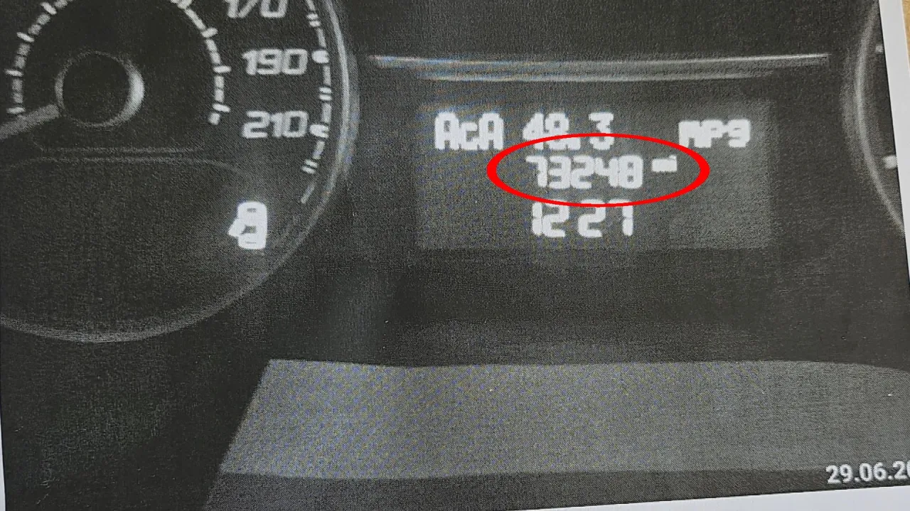 Prodejci tají nehody i najeté kilometry, auta i tak mohou získat ...