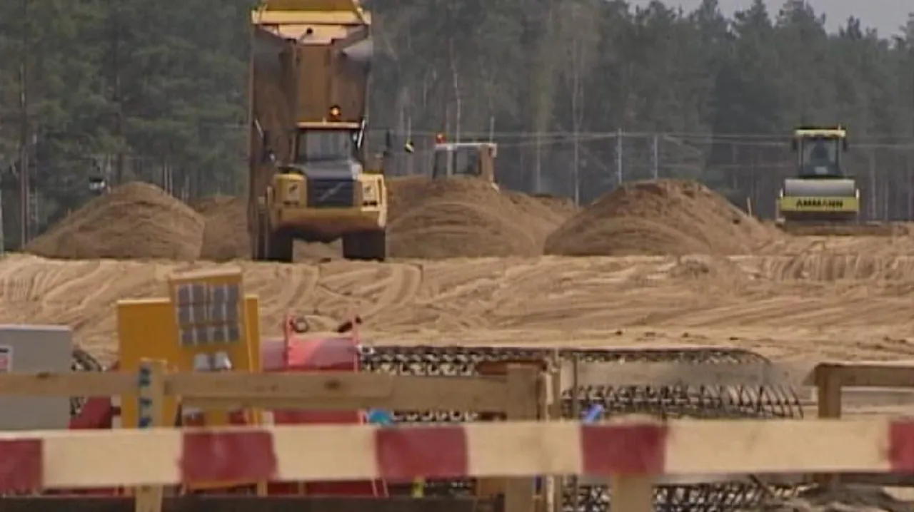 Polsko dalo Číňanům kopačky, stavba důležité dálnice se komplikuje ...