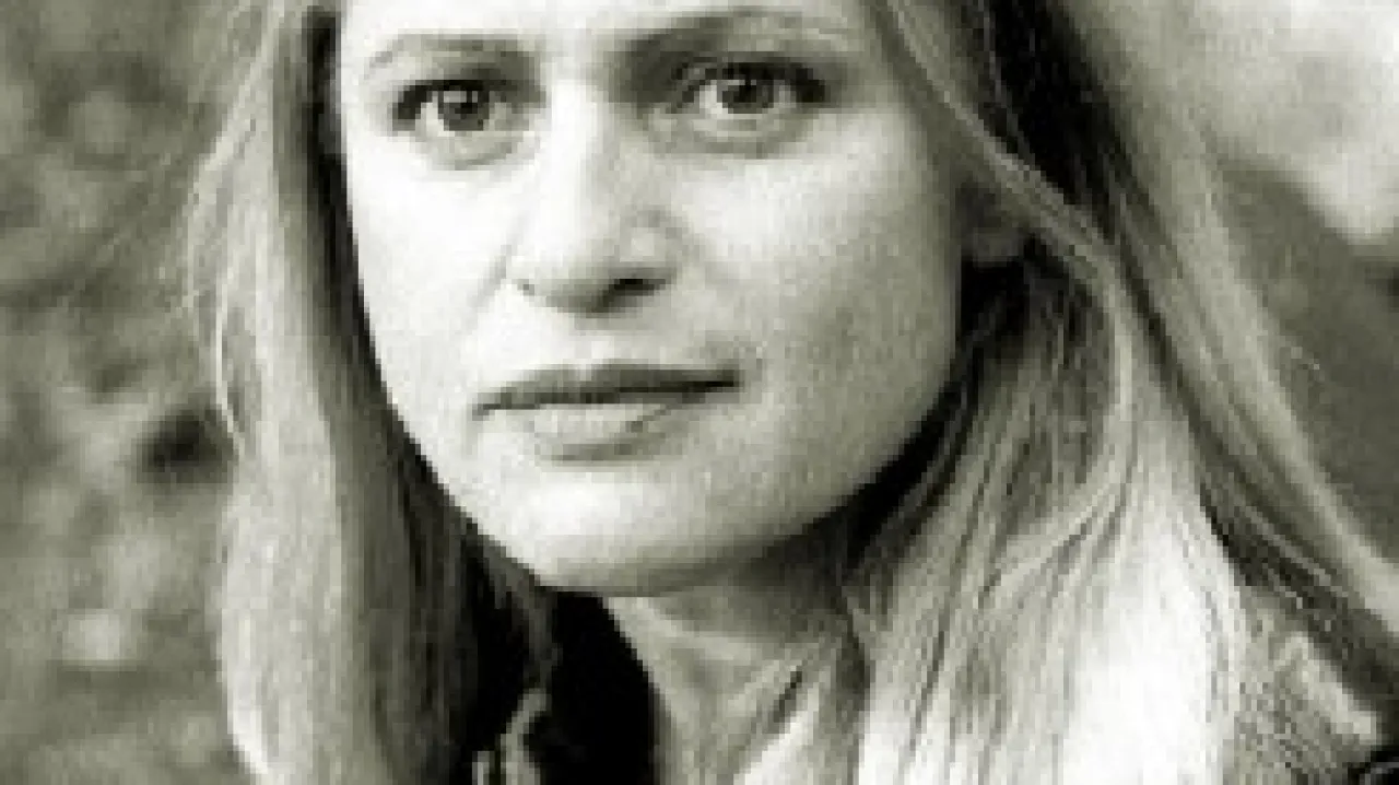 Recenze: Mojca Kumerdej: Víc než žena — ČT24 — Česká televize