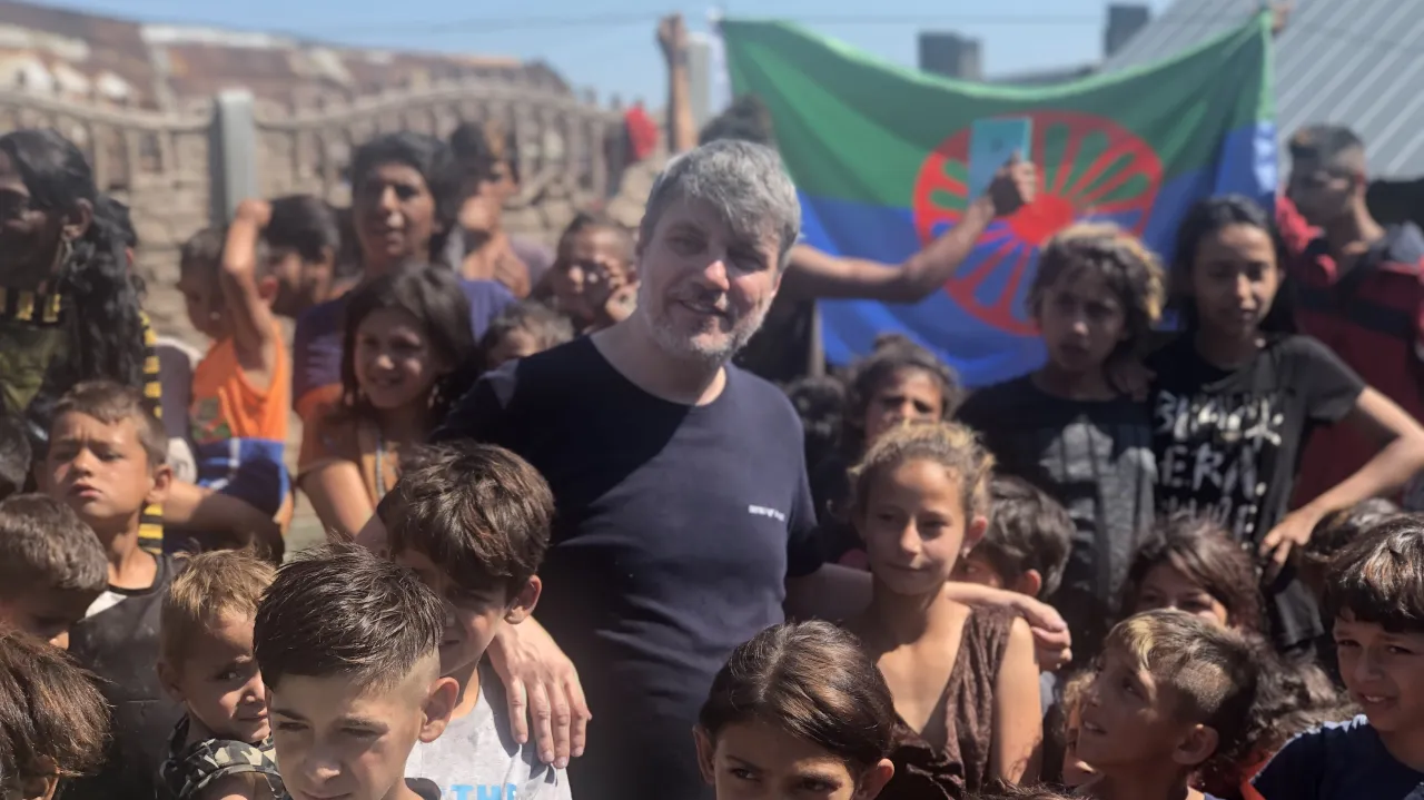 Do kin vstoupil dokument More Miko. Řidič kamionu v něm chce pomoci ...