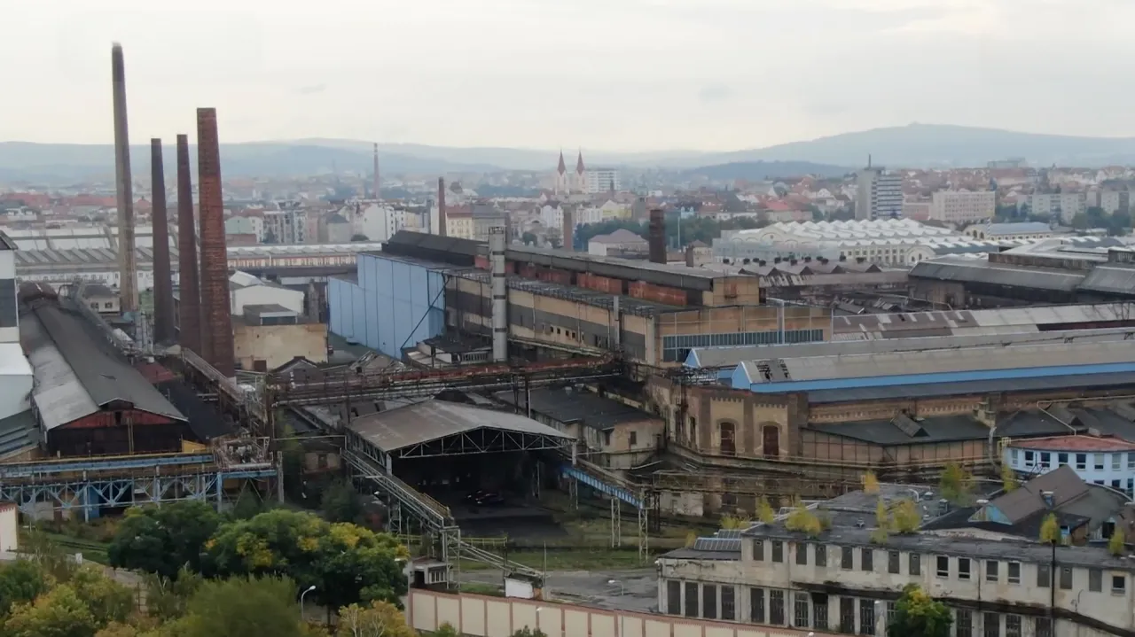 Bývalí zaměstnanci Pilsen Steel se dočkají mezd po třech letech. Končí ...