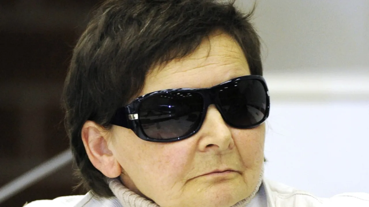 Členka RAF Beckerová u soudu — ČT24 — Česká televize