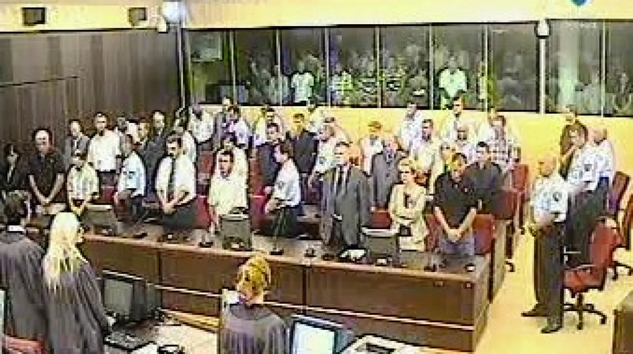 Sarajevský soud odsoudil dva bosenské Srby za válečné zločiny — ČT24 — Česká televize