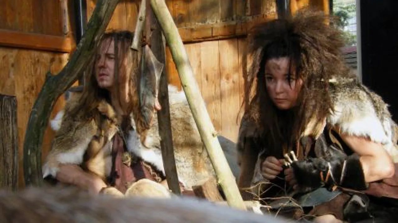 Místo opic neandrtálci. I tak se dá lákat do zoo — ČT24 — Česká televize