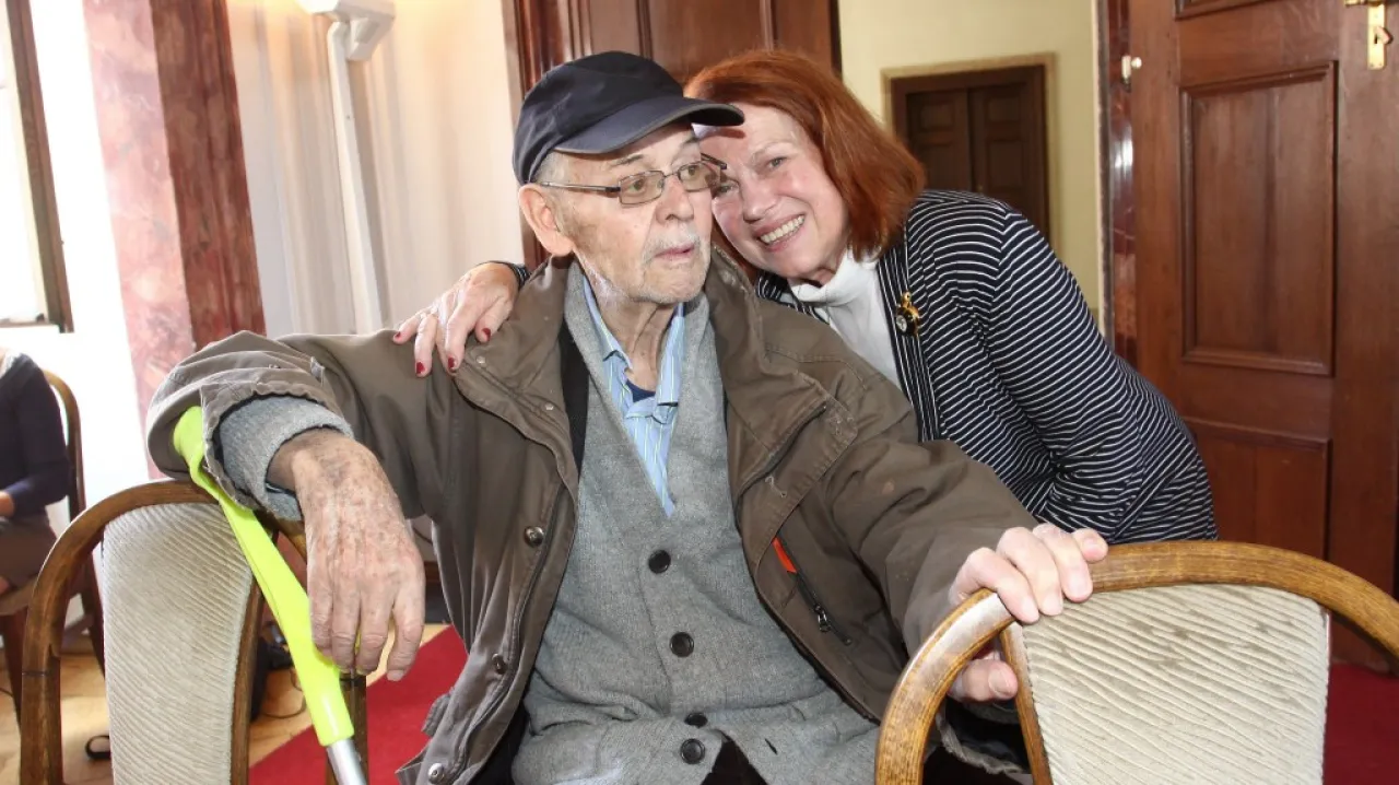 Zemřel režisér a herec Stanislav Remunda — ČT24 — Česká televize