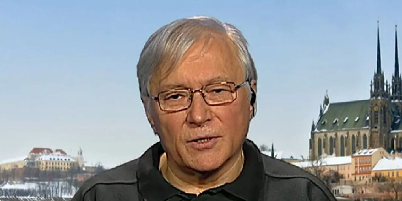 „Univerzální lék na rakovinu je sci-fi,“ říká Viktor Brabec — ČT24 ...