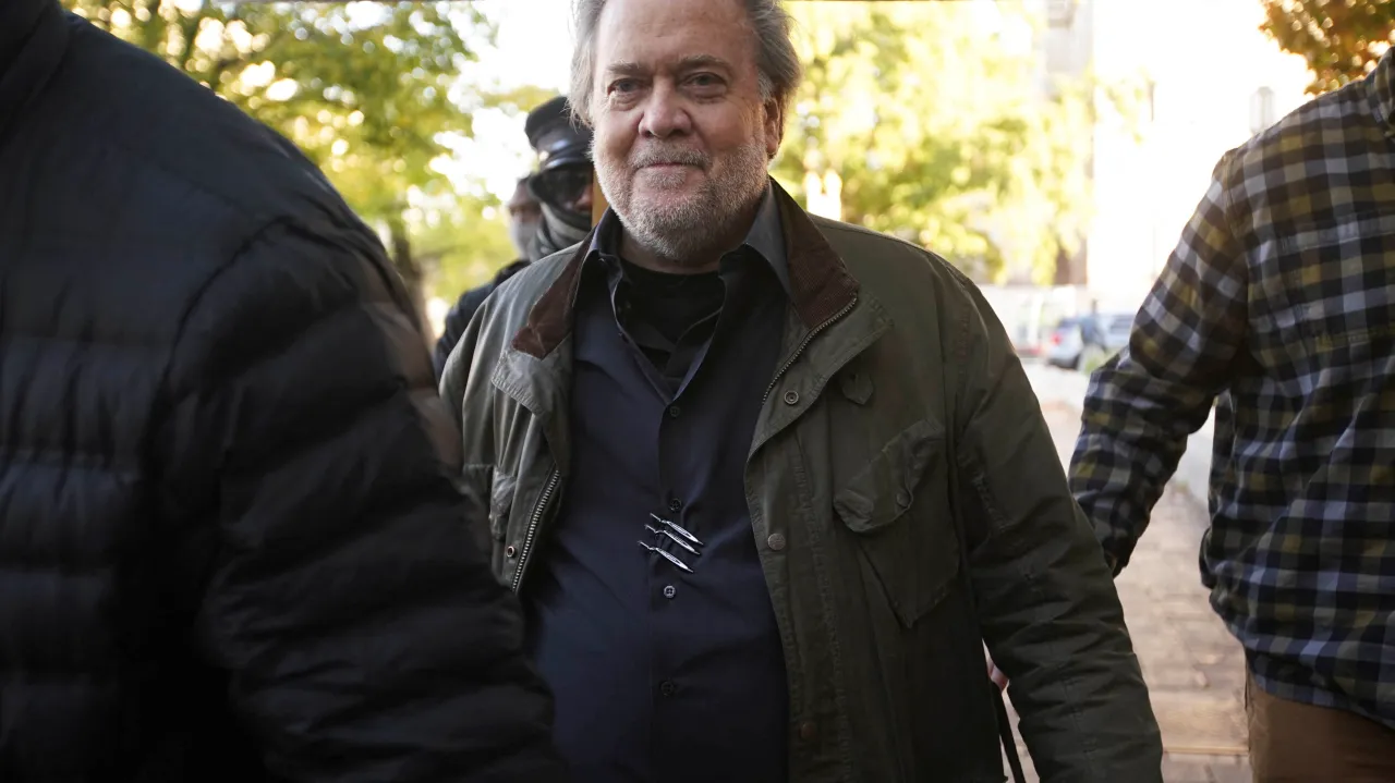 Trumpův někdejší poradce Bannon byl odsouzen ke čtyřem měsícům vězení ...