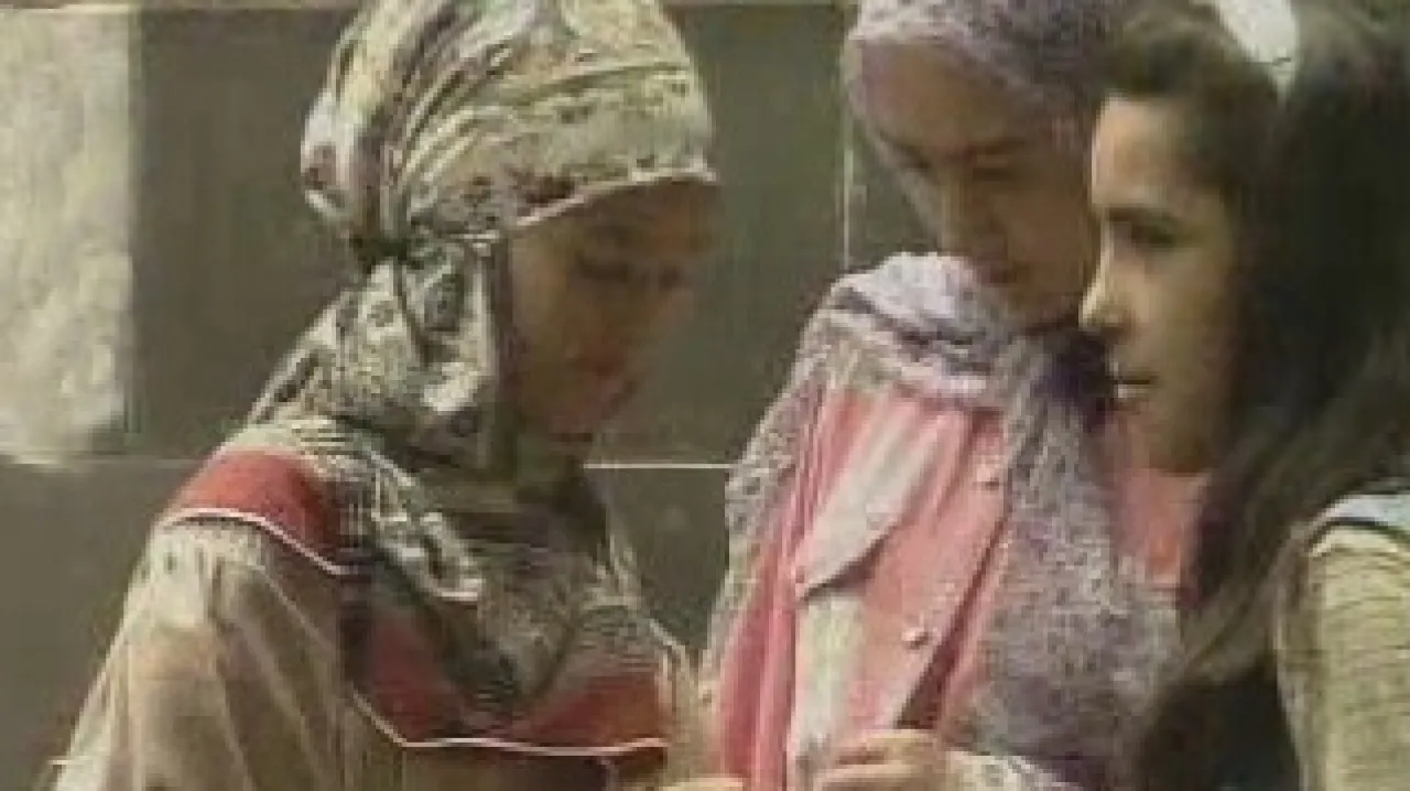 Turecký parlament zruší zákaz nošení šátku na univerzitách — ČT24 — Česká televize