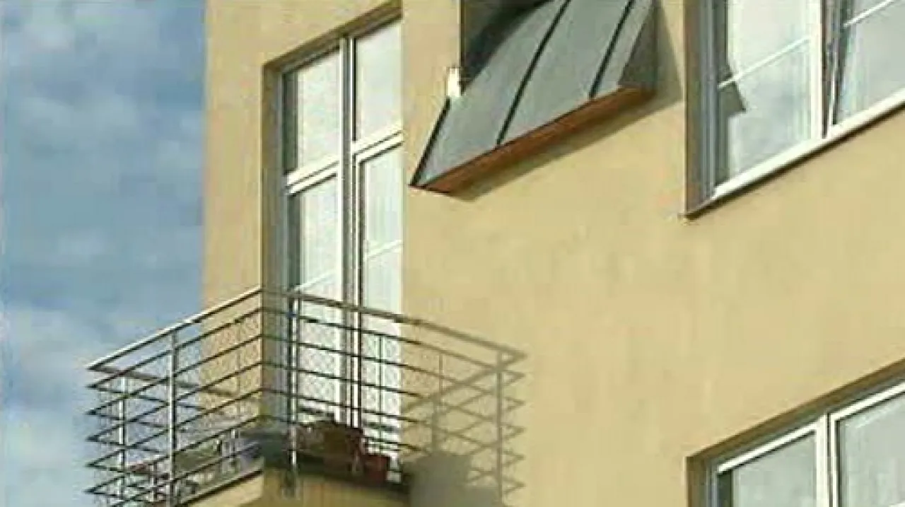 Stavební spoření Čechy táhne, i když se bojí jeho osekání — ČT24 — Česká televize