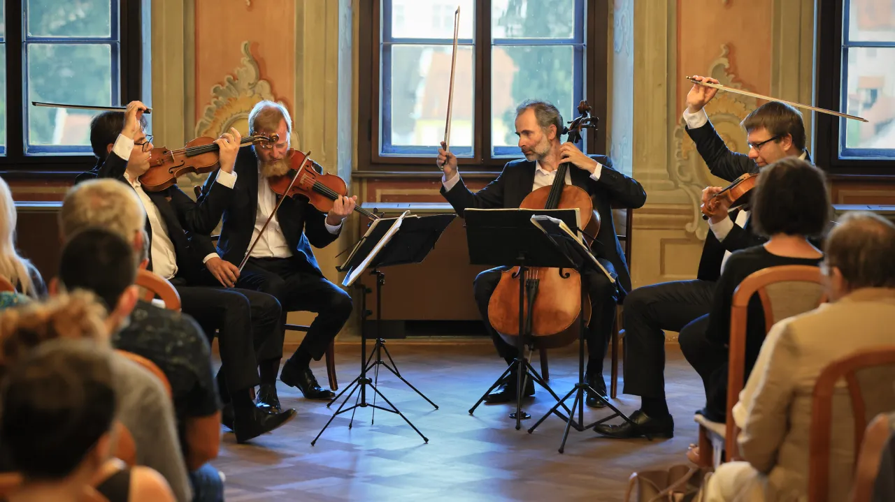 Mezinárodní Festival Krumlov připomene pád Bastily — ČT24 — Česká televize
