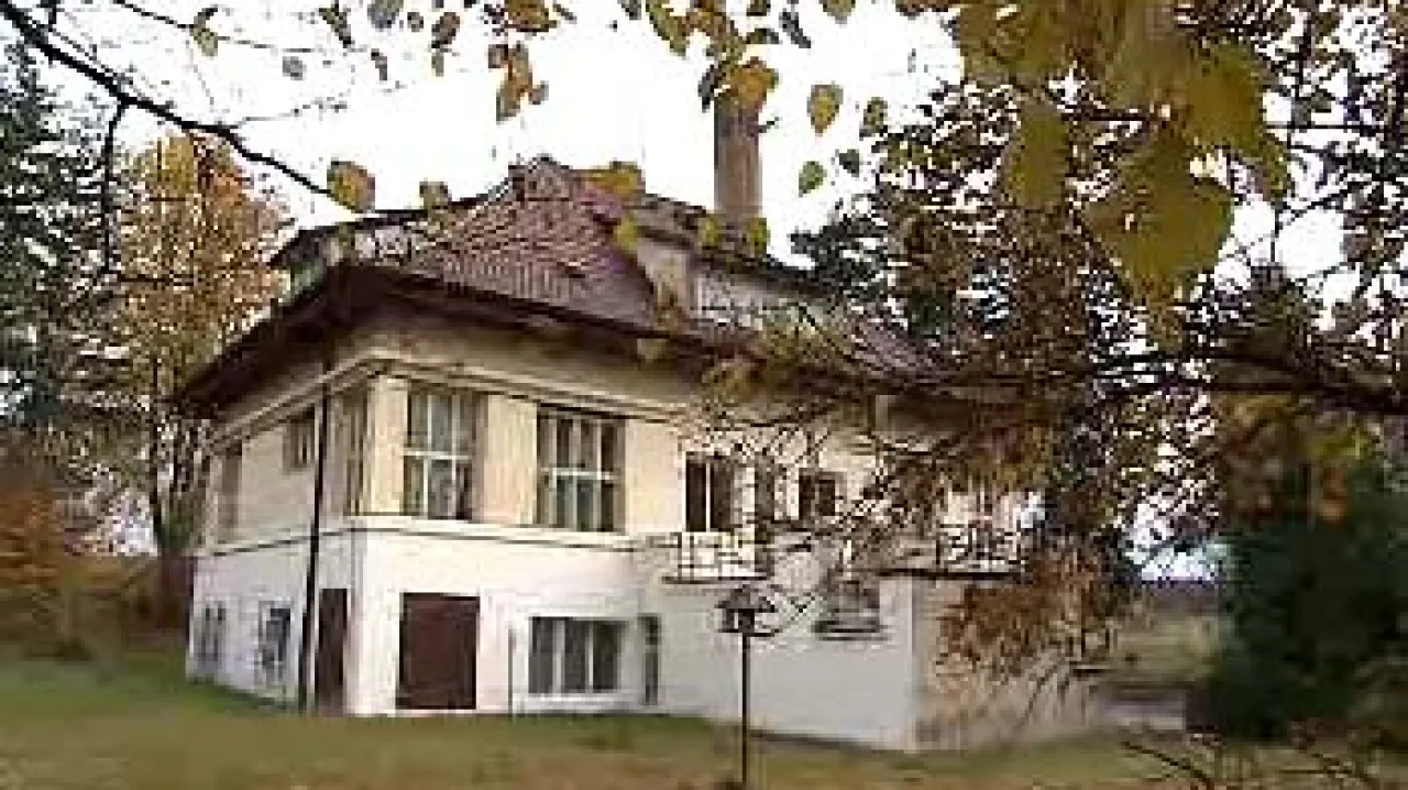 Na Milevsku vznikla rodinná buňka pro děti z dětského domova — ČT24 ...