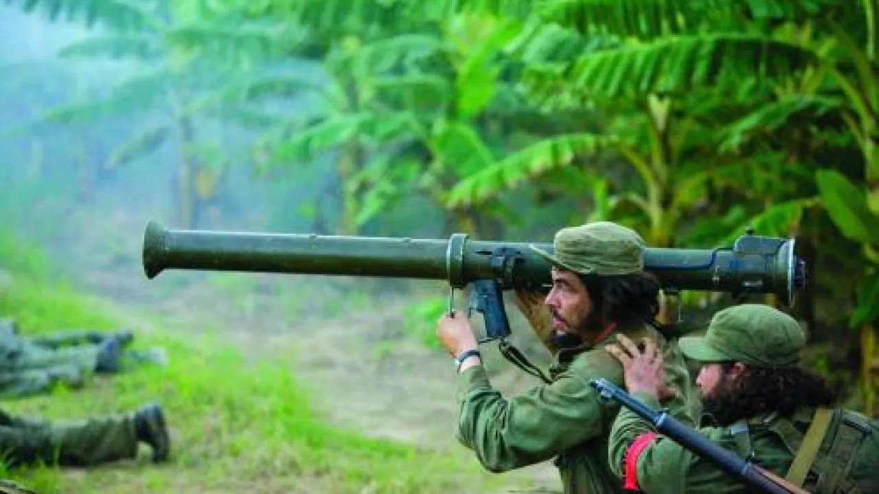 „Che“ opět vstupuje do českých kin — ČT24 — Česká televize