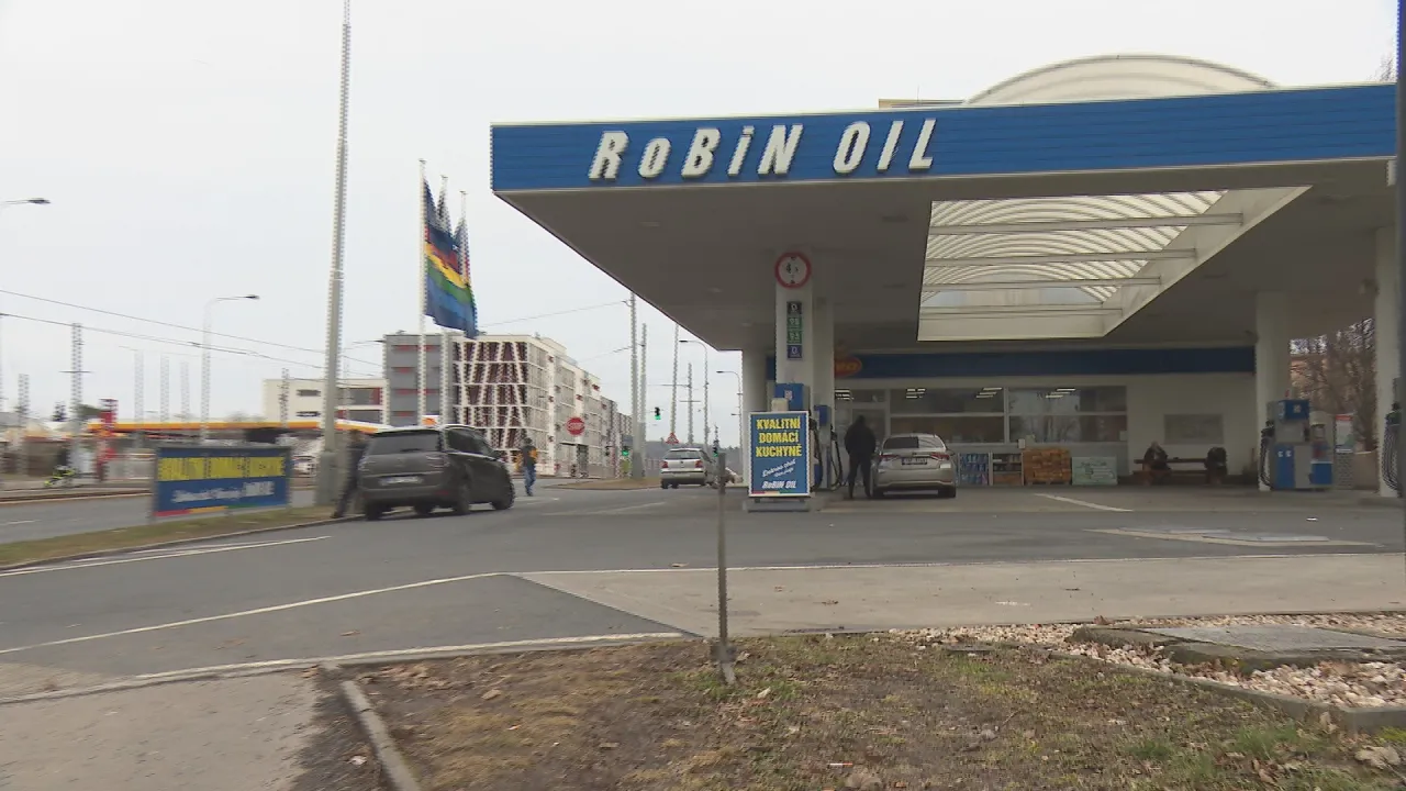 Návratnost koupě sítě Robin Oil by mohla být osm a půl roku, tvrdí šéf ...