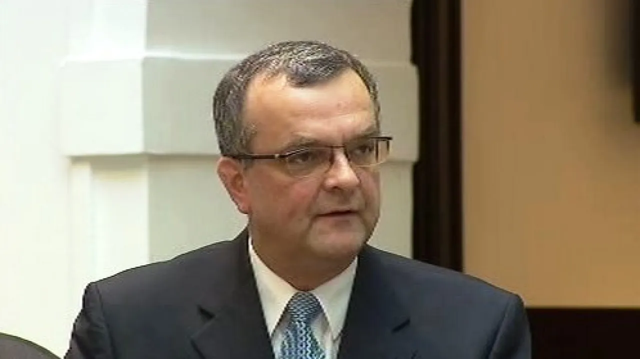 Kalousek ubezpečuje: Energetické podniky nezprivatizujeme — ČT24 ...