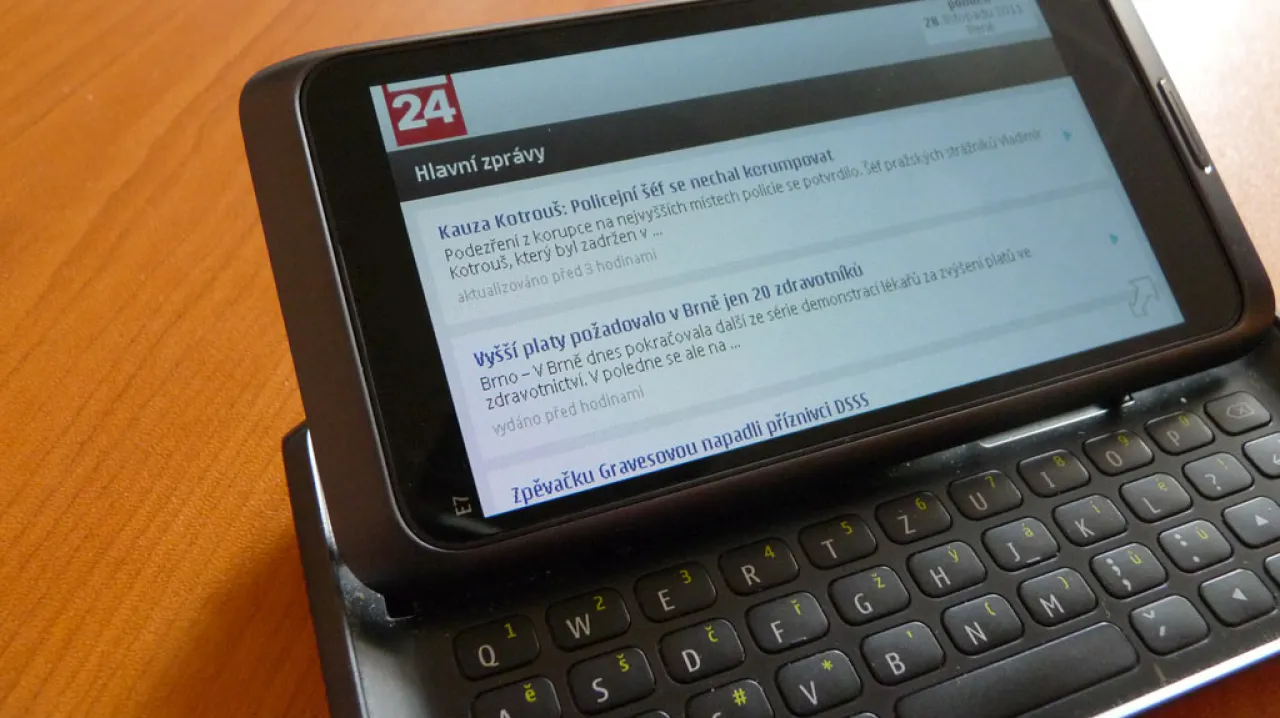 Zpravodajský portál ČT24 má mobilní verzi — ČT24 — Česká televize