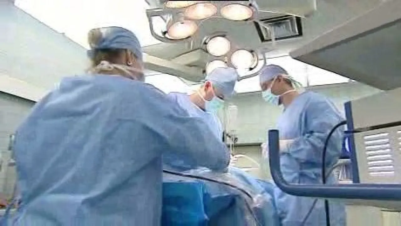 Operace podle posledních světových trendů i ve FN v Ostravě — ČT24 ...