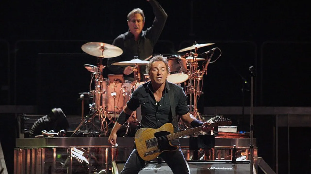 Bruce Springsteen vystoupí v Praze — ČT24 — Česká televize