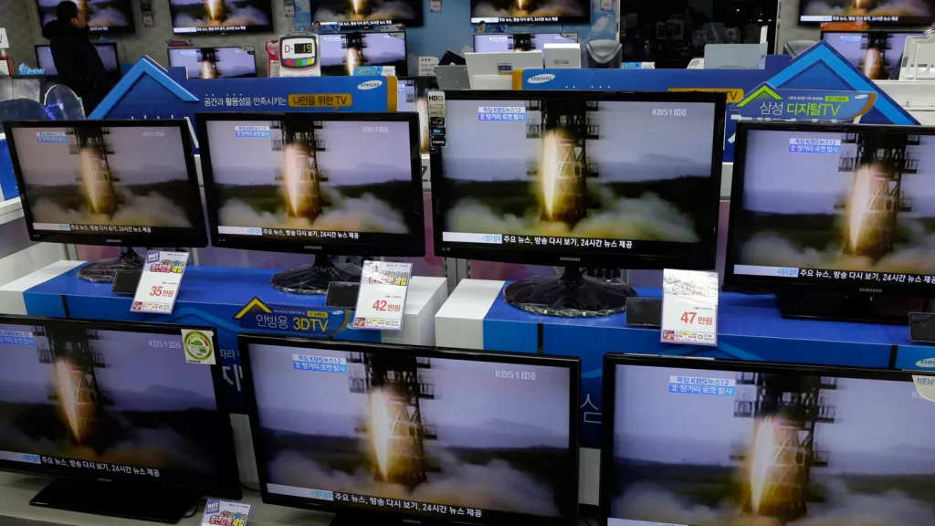 Odpálením rakety KLDR rozzuřila svět - jen Írán blahopřál — ČT24 ...