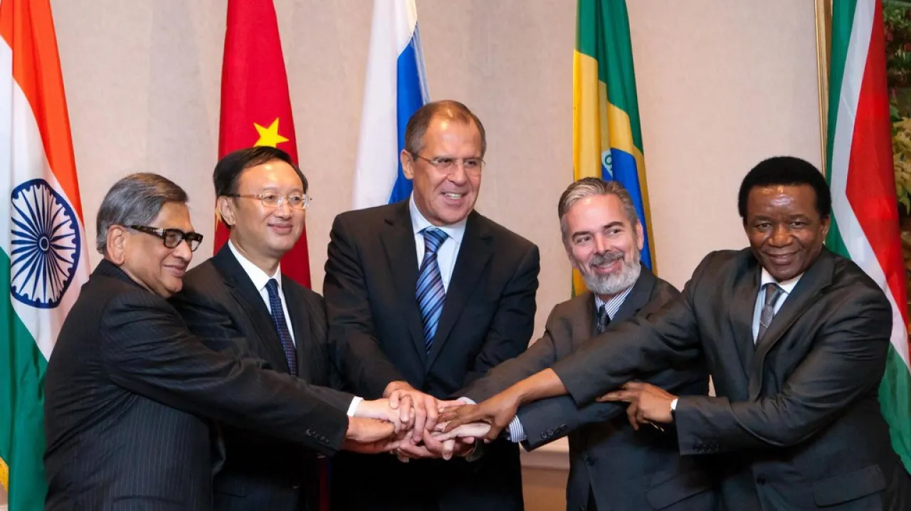 Velmoci mají nový plán pro Blízký východ, Abbás má námitky — ČT24 ...